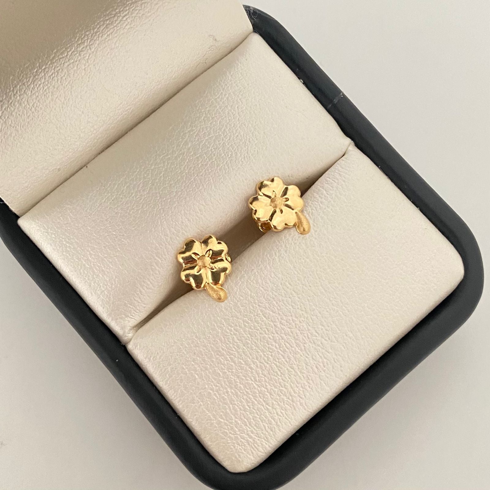 Topos trebol de la suerte Oro amarillo 18k 0,8 Gr / 7,1 mm – Élite Joyería