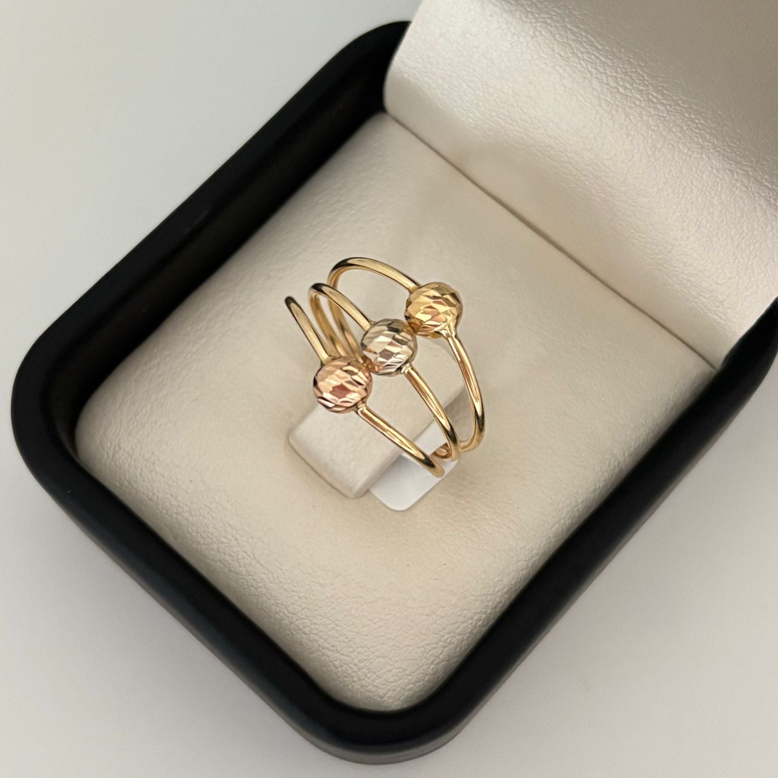 Anillo triple balin diamantado Tres oros 18k / Talla 8 / 1,75 Gr ...