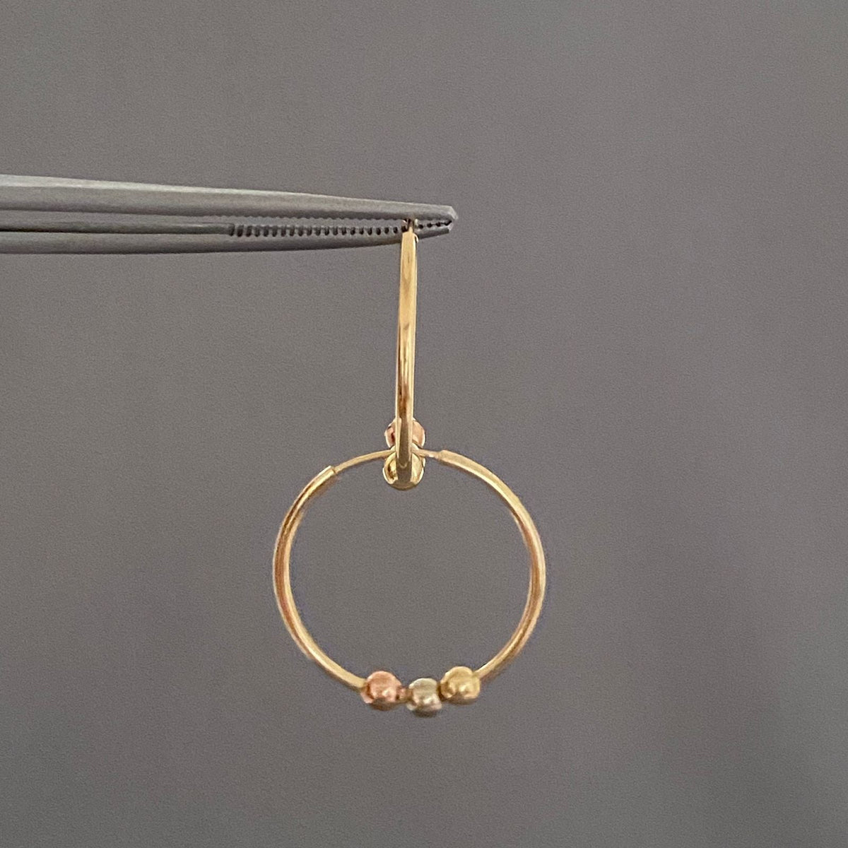 CANDONGA IMPERDIBLES BALINES LISOS TRES OROS 18K 1,10 GR / 2,5 CM ...